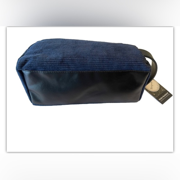 Bespoke | Bags | Bespoke New York Mens Coruroy Compact Shave Kit In ...